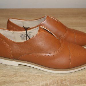Time and Tru | Shoes | Time And Tru Leather Memory Foam Dress Shoes ...